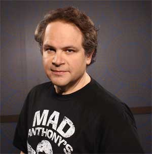 Eddie Trunk Compares Van Halen’s Dave and Sammy Eras | Van Halen News Desk