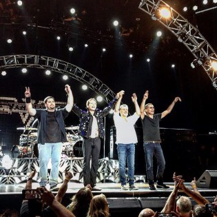 Van Halen in Toronto: Photos, Video