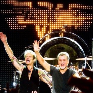 Van Halen at Jones Beach: Best Photos & Video From Second Night! | Van ...