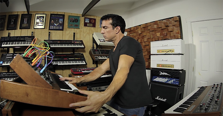 Epic Eddie Van Halen Guitar Solos Performed on Keyboard | Van Halen ...