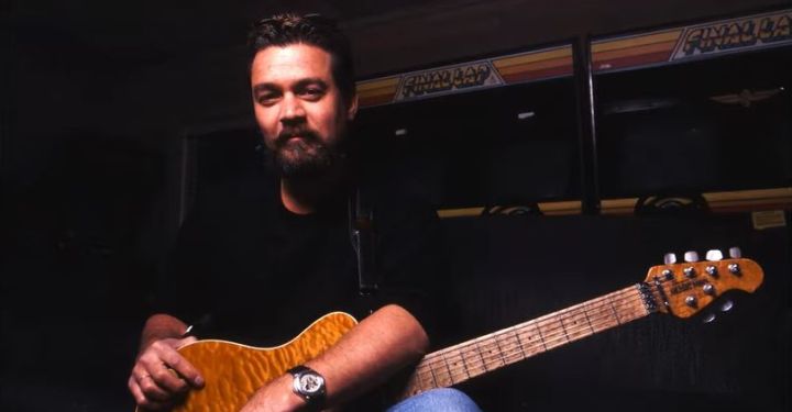 When Eddie Van Halen Gave The Socks Off His Feet