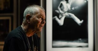 Photographer Neil Zlozower Shares His Van Halen Stories