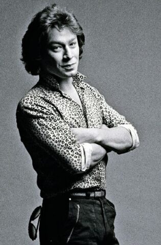 The Day I Rode In An Elevator With Alex Van Halen | Van Halen News Desk